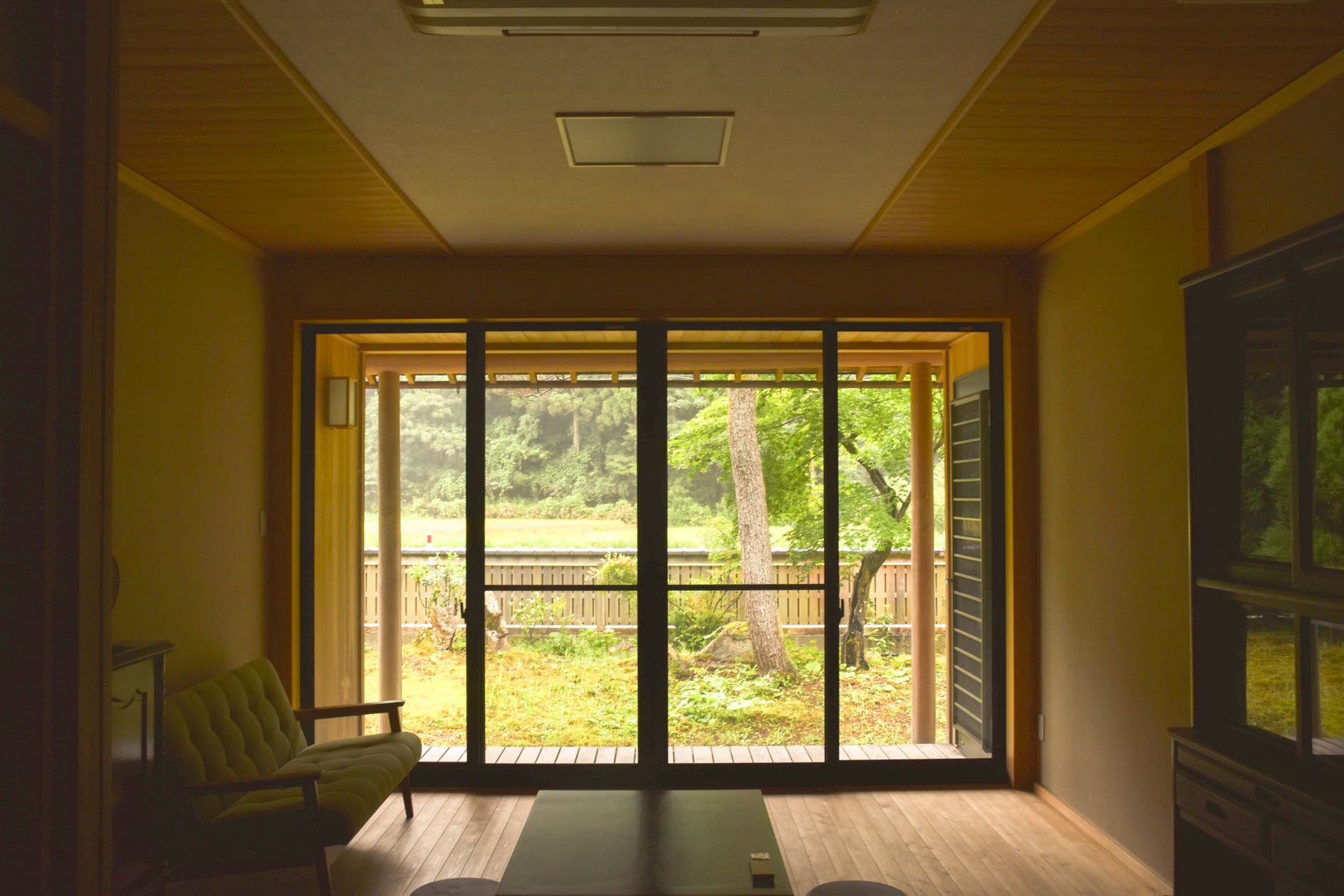 小松駅から車で20分、金沢駅から車で40分。純和風ひのき造りの平屋ですの写真4