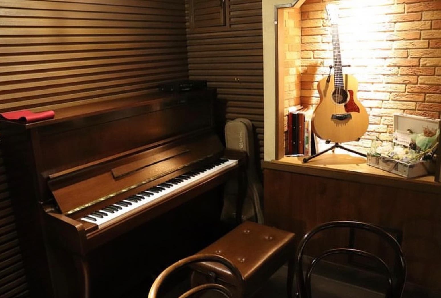 ＼東梅田駅から徒歩8分／夜景の見えるBARの写真6