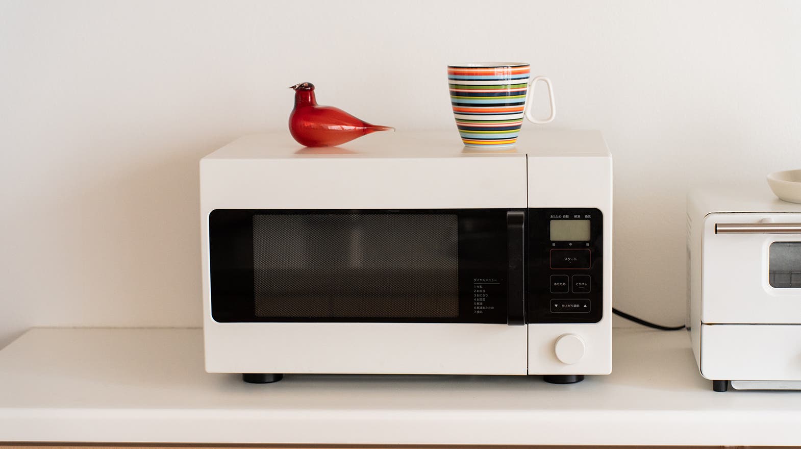 【スタジオE】自然光が差し込むキッチン・お風呂が設けられた空間の写真16