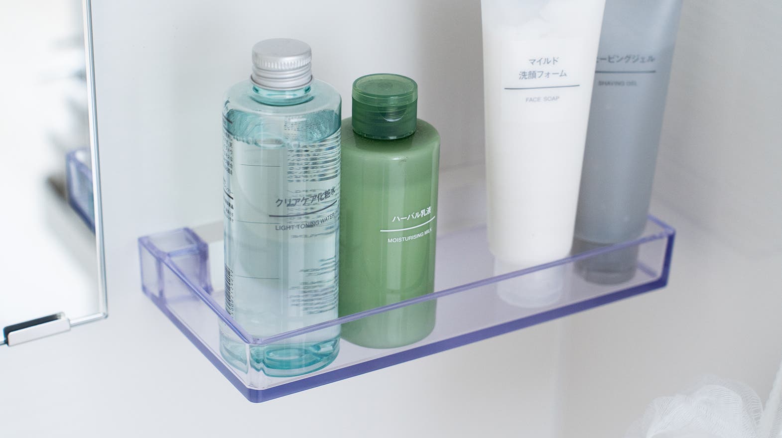 【スタジオE】自然光が差し込むキッチン・お風呂が設けられた空間の写真28