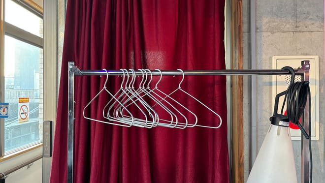 【下北沢駅徒歩3分!】最上階4階!窓が多く風通しも良く眺望も良し✨の写真12