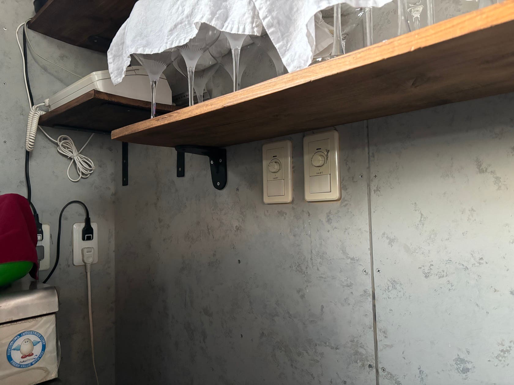 【下北沢駅徒歩3分！】最上階4階！窓が多く風通しも良く眺望も良し✨の写真14