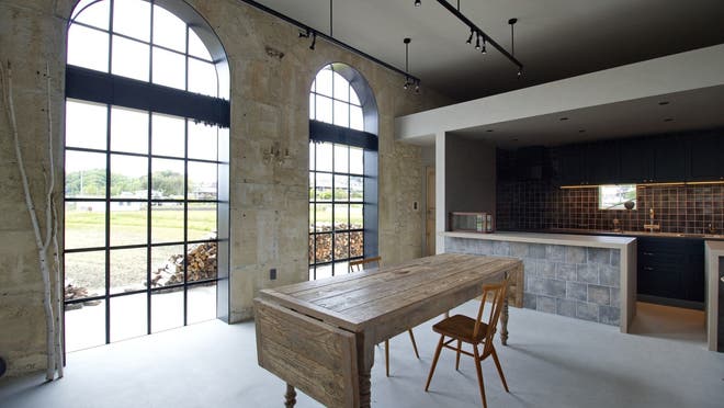 奈良生駒 アーチの窓が特徴のハウススタジオの写真2