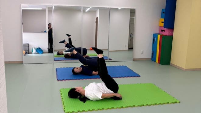 JR美章園駅から徒歩5分の好立地で撮影、芝居練習、ヨガ・ピラティス・ダンスレッスンなど、多彩な用途に対応できる多機能スペースですの写真9