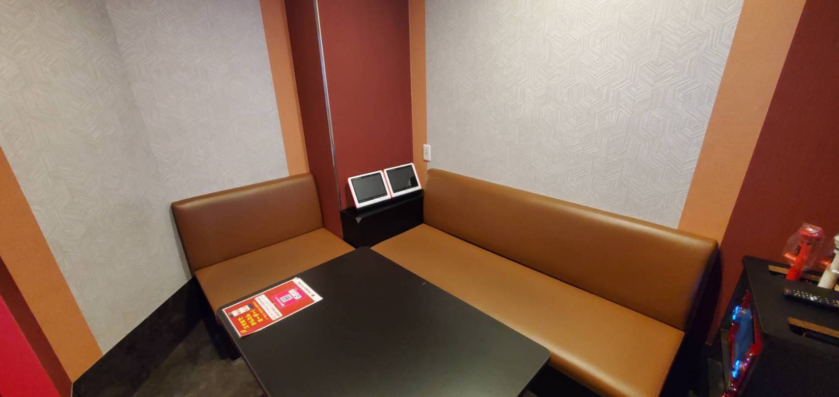 《2~4名用》会議・打ち合わせ用ルーム【サイズS】（禁煙）の写真1