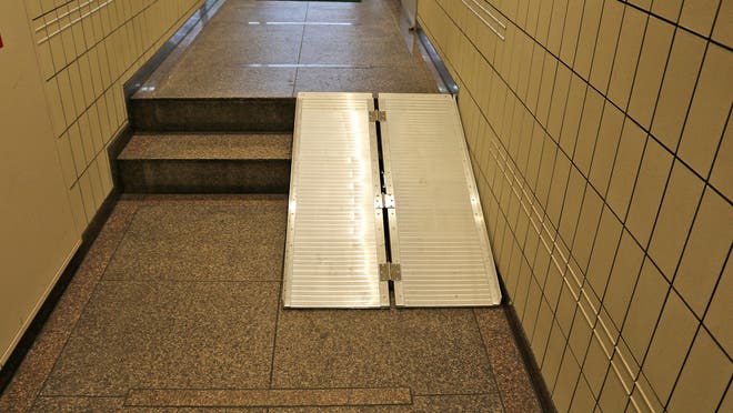 6階B室【四ツ橋・心斎橋エリア!駅から徒歩30秒!】10~38名まで。無料備品も多数!同ビル内に複数会場ございますの写真9