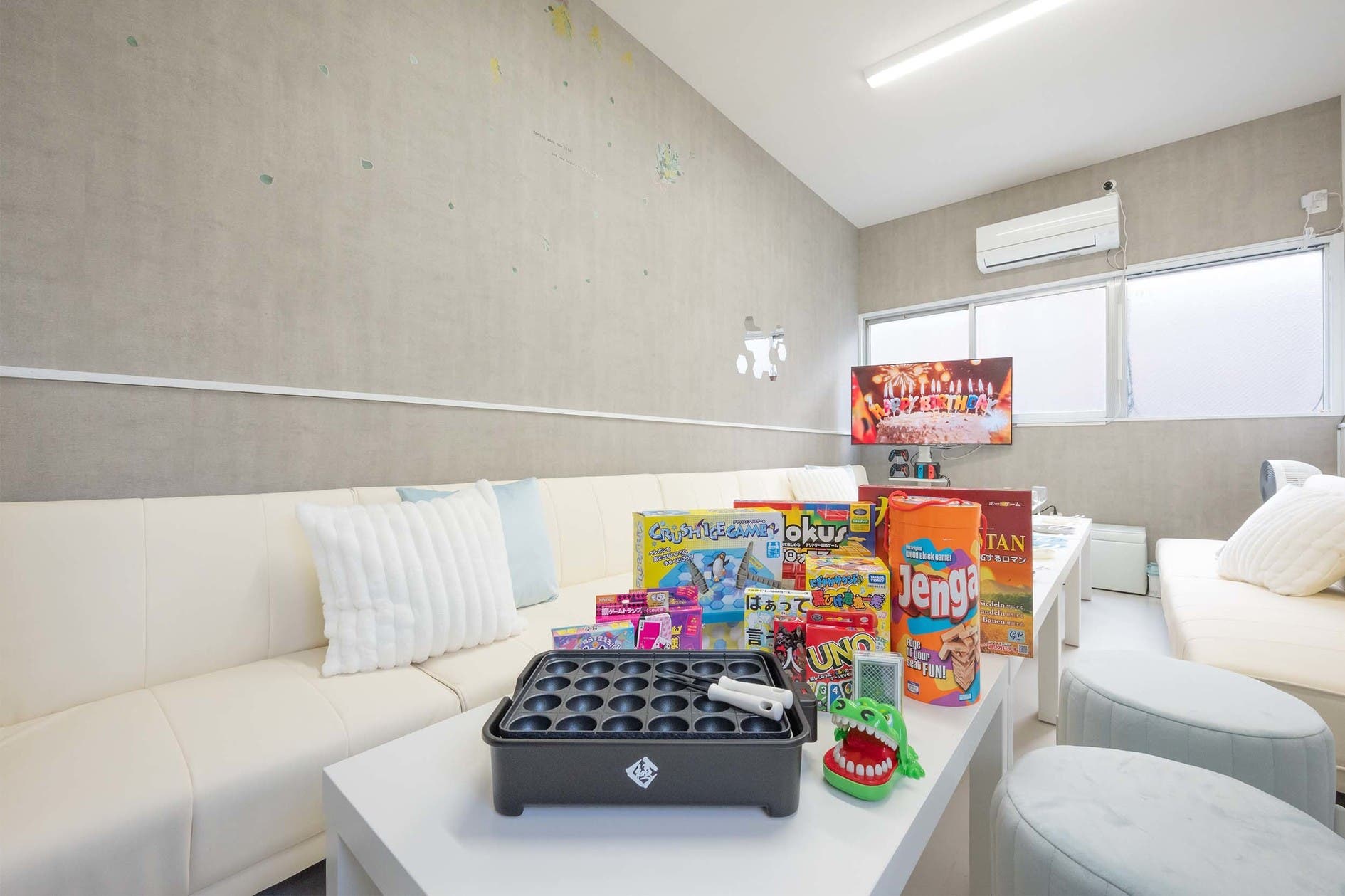 NEW🎉最大24名🉐東梅田駅3分🥳大人気ゲーム機🎮女子会💗推し活🌟タコパ🐙パーティ🥂24H🏪Lily梅田の写真7