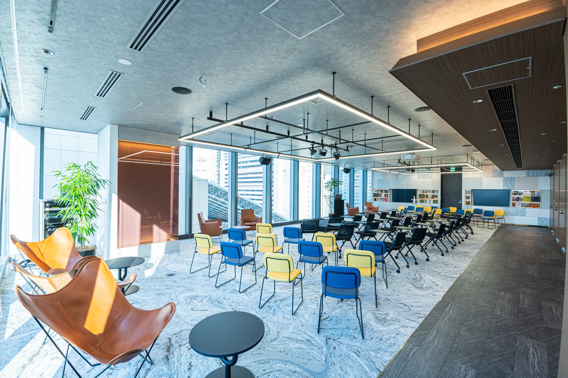 【APイノゲート大阪】ROOM クリエイティブラウンジ／全てのお客様のあらゆるご要望に、高い信頼と品質での写真3