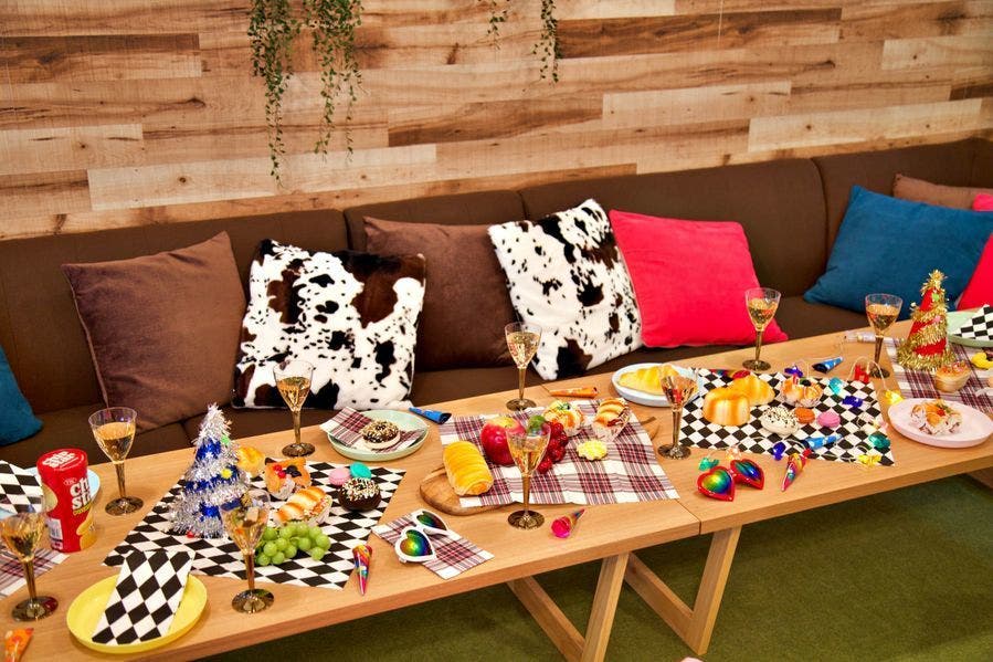 🎄クリスマス＆忘年会シーズン到来🎅🥂ド迫力65型TV✨サークル🕺オフ会/ママ会👦💠無料高速Wi-Fi[56]の写真3