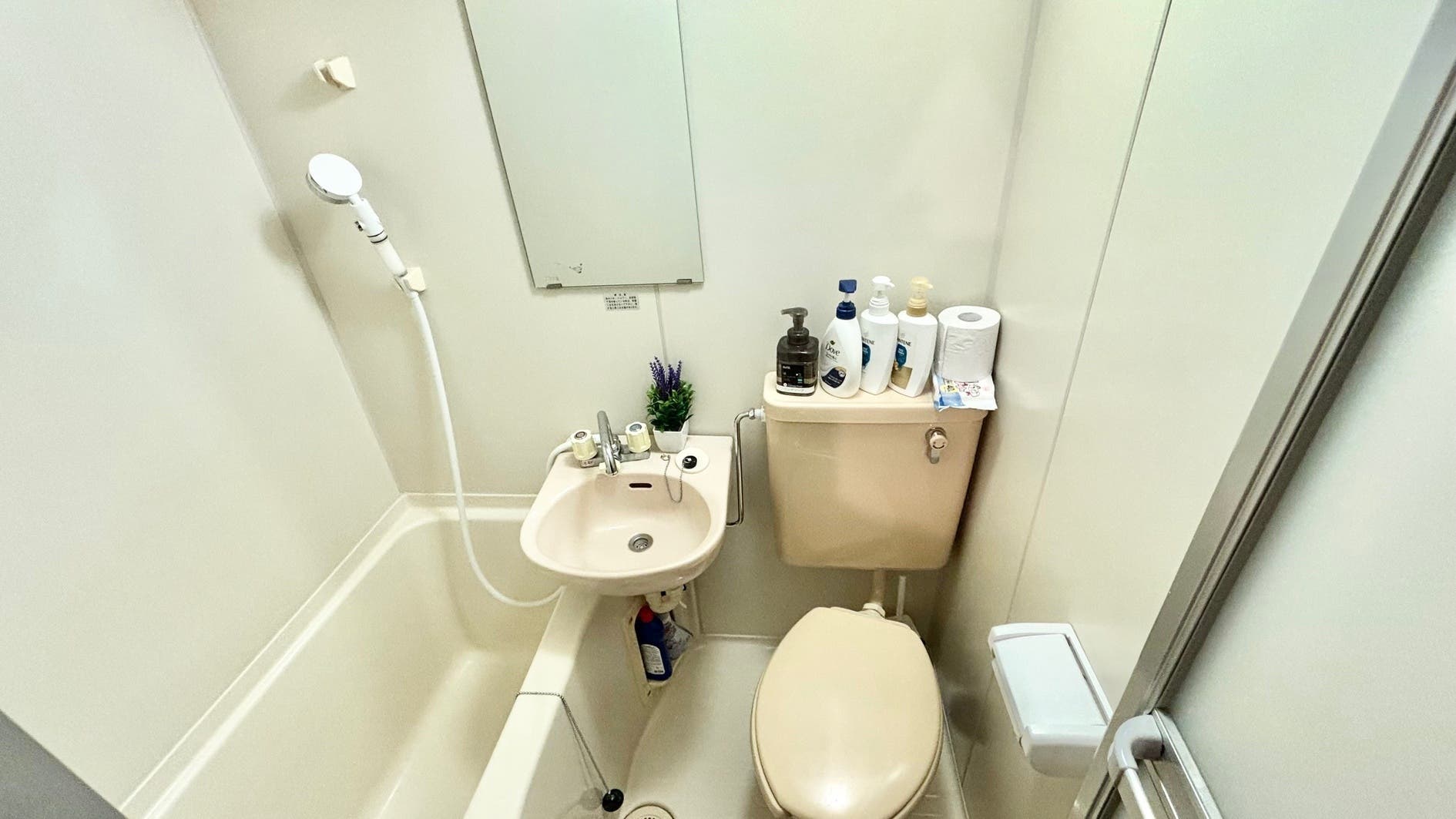 しっぽりデートに人気❣️✨市役所横くつろぎ空間❣️84㌅スクリーンでマイ映画館🎞️マットレスソファでゴロゴロ～の写真10