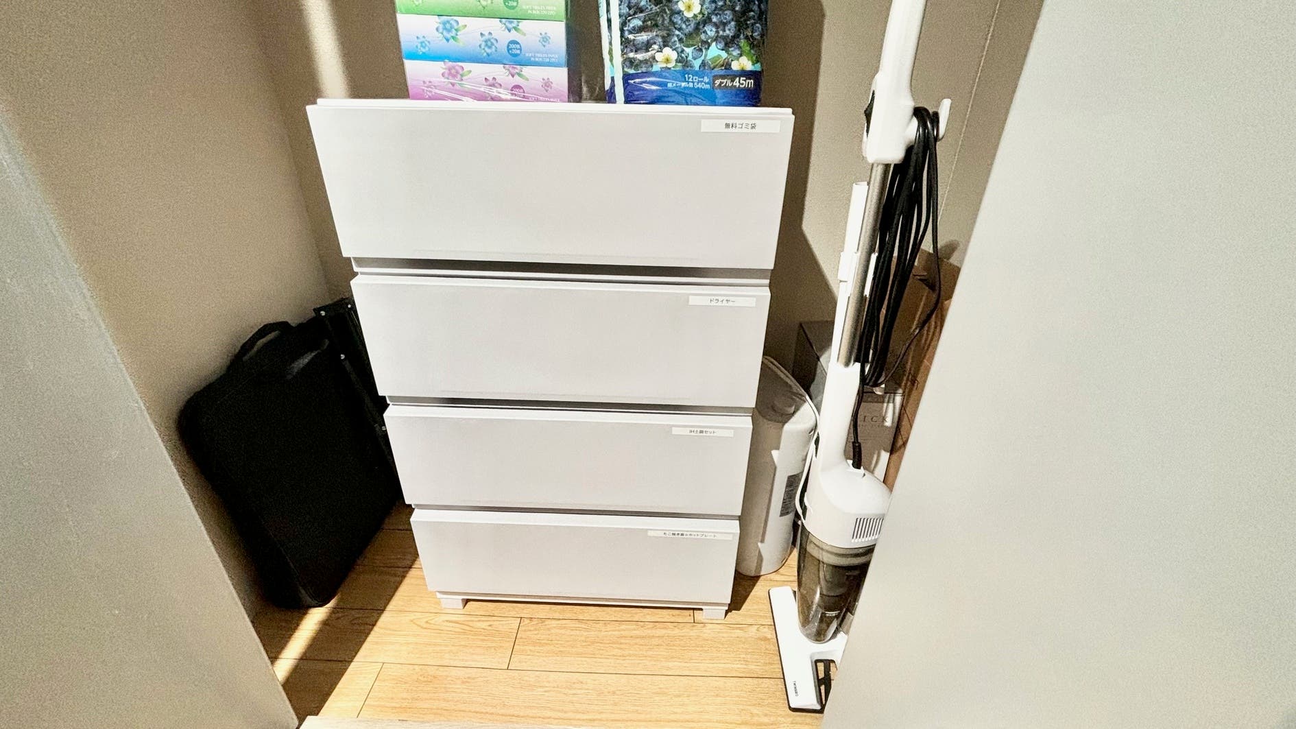 しっぽりデートに人気❣️✨市役所横くつろぎ空間❣️84㌅スクリーンでマイ映画館🎞️マットレスソファでゴロゴロ～の写真11