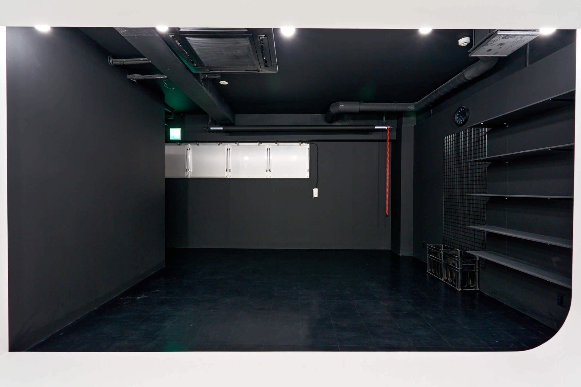 青山一丁目駅から徒歩7分･外苑前駅から徒歩4分｜白ホリと黒背景が使える無料機材が豊富に揃った格安レンタル撮影スタジオの写真10