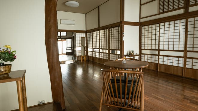 【 駅チカ徒歩5分 】ポートレート・レトロ和室・自然光・コスプレ・結婚式・成人式前撮り・七五三・動画撮影・商品撮影・物撮りの写真4