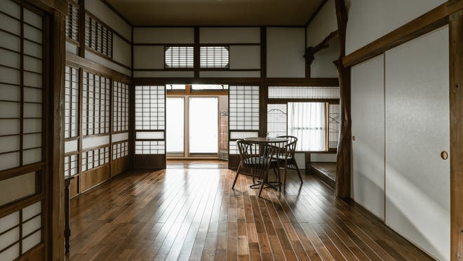 【 駅チカ徒歩5分 】ポートレート・レトロ和室・自然光・コスプレ・結婚式・成人式前撮り・七五三・動画撮影・商品撮影・物撮りの写真1