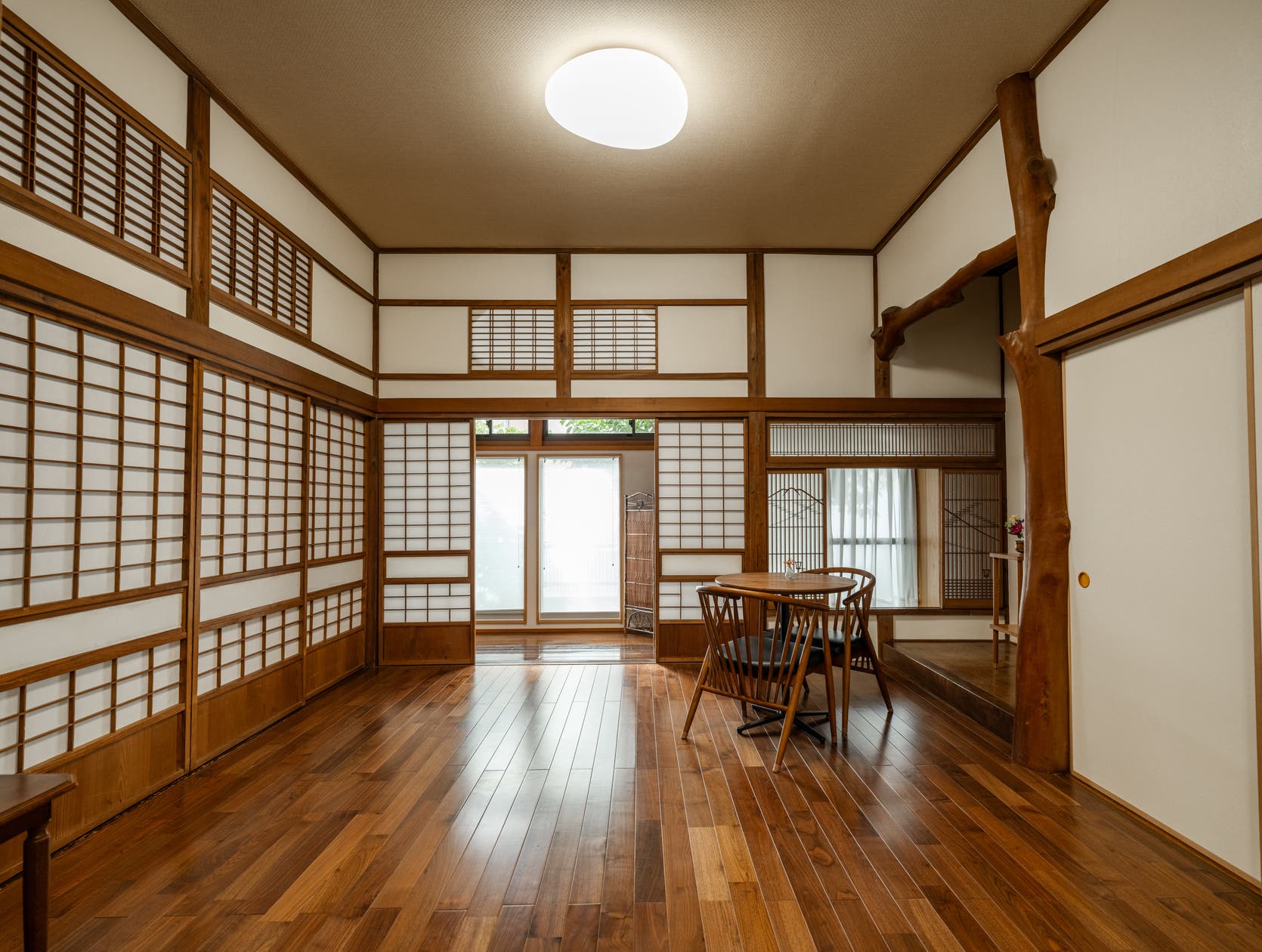 【 駅チカ徒歩5分 】ポートレート・レトロ和室・自然光・コスプレ・結婚式・成人式前撮り・七五三・動画撮影・商品撮影・物撮りの写真9