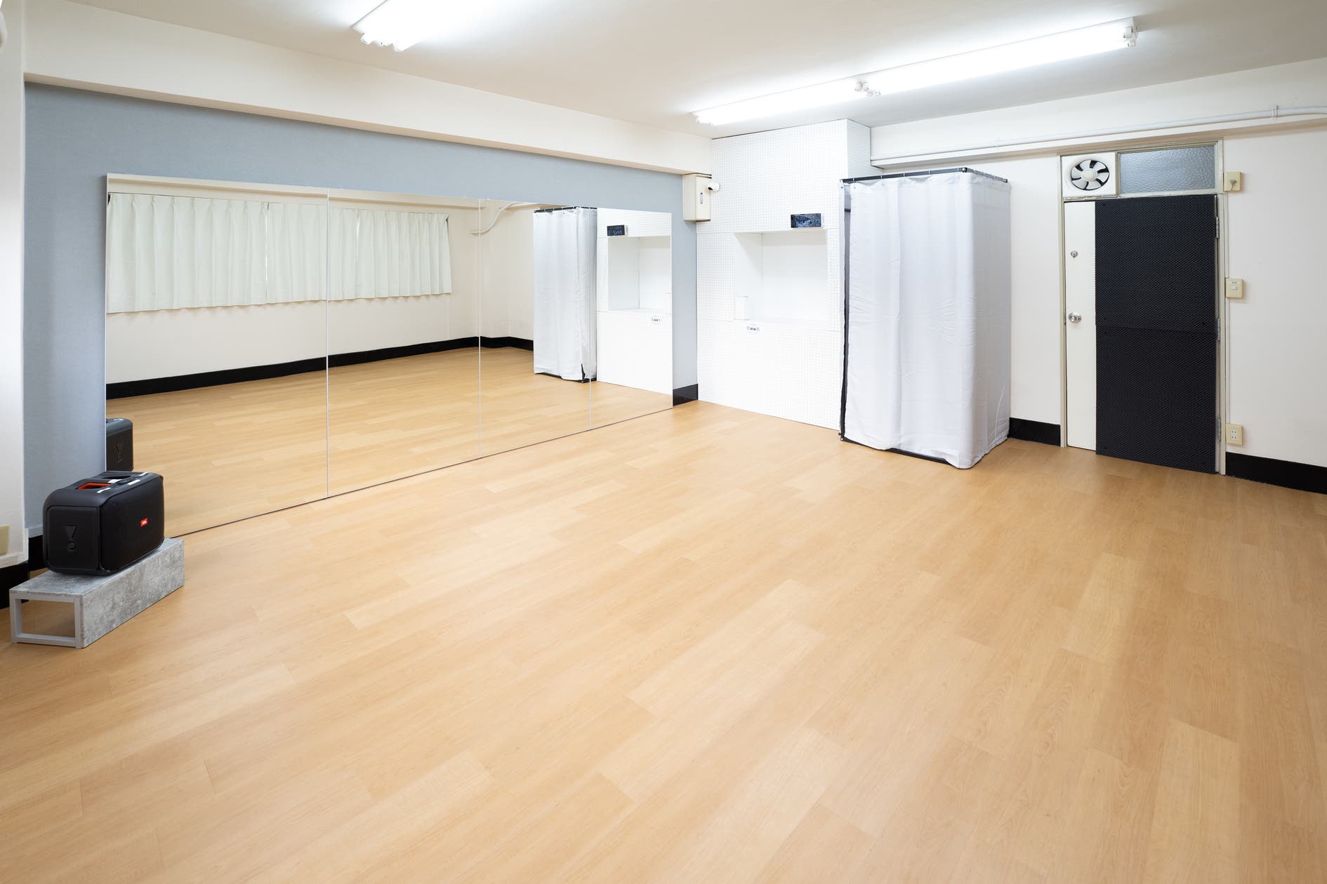 【深夜パック🉐0-6 3600円】【新富町駅15秒】【ヨガ】こそ練にちょうどいいレンタルスタジオ|演劇、撮影会の写真6