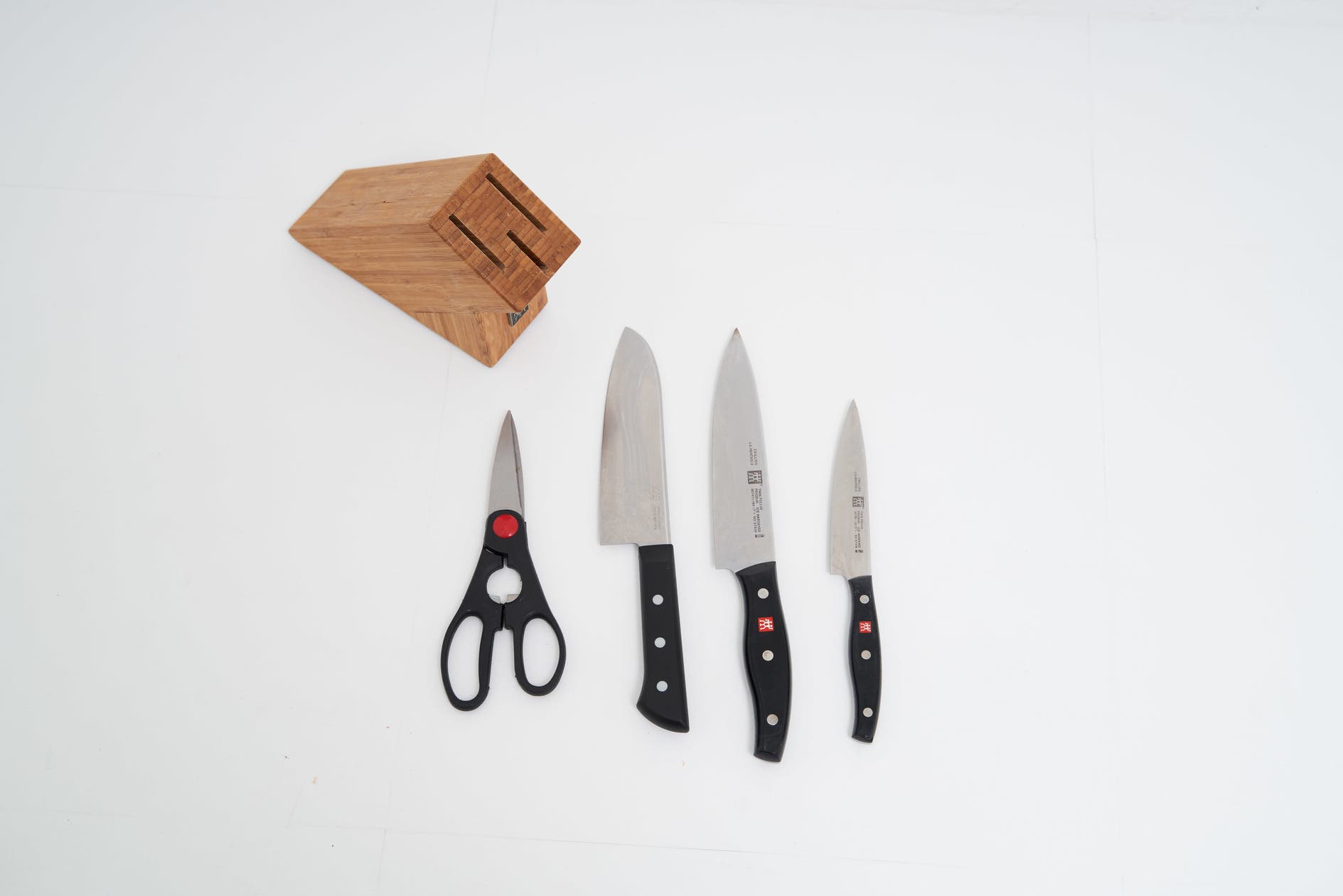 【クリスマス・忘年新年会も!!】新橋徒歩30秒 平日日中¥3,500〜 ゴミ処分無料 最新業務用食洗機1月迄無料/プロ仕様の厨房の写真6