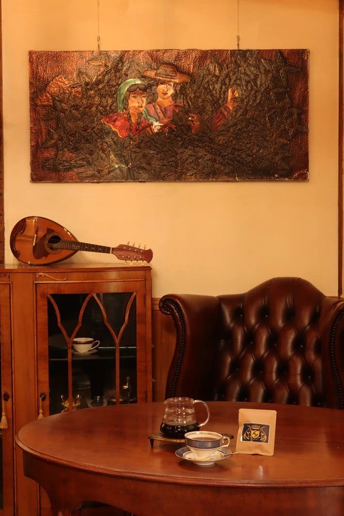 ≪福生駅 / 駐車場あり≫ 店主こだわりのアンティーク家具に囲まれた異空間 ▪️2024.11 startの写真4