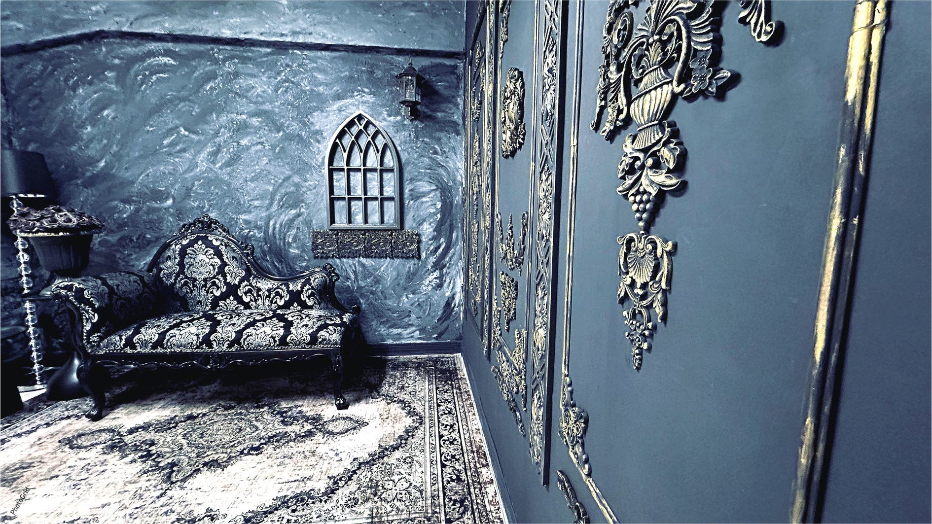 漆喰の白壁スタジオ/黒漆喰壁/ゴシック/姫系/ロココ/バロック/壁面一杯の花壁/24hの写真14