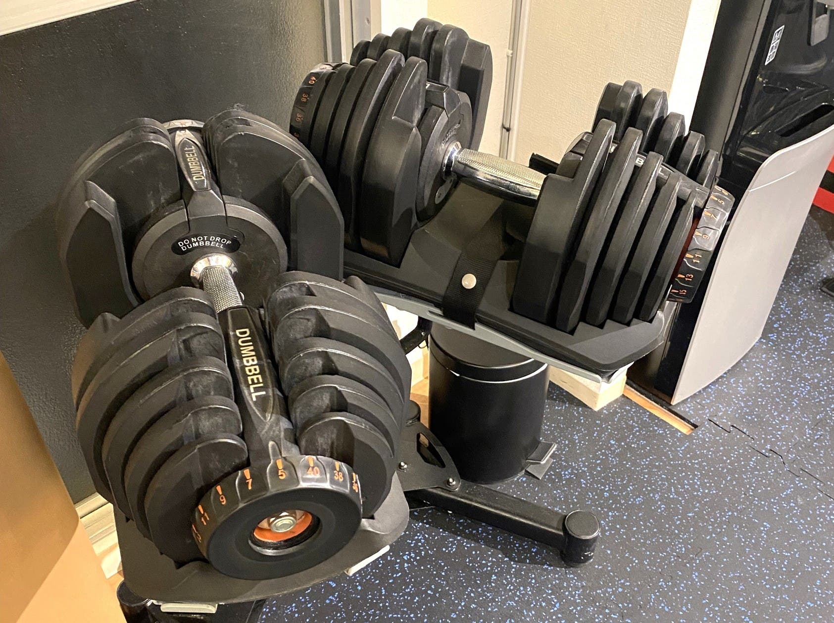 藤が丘駅徒歩4分/駐車場有☆施設充実☆壁一面の鏡☆清潔環境☆完全個室ジムの写真6