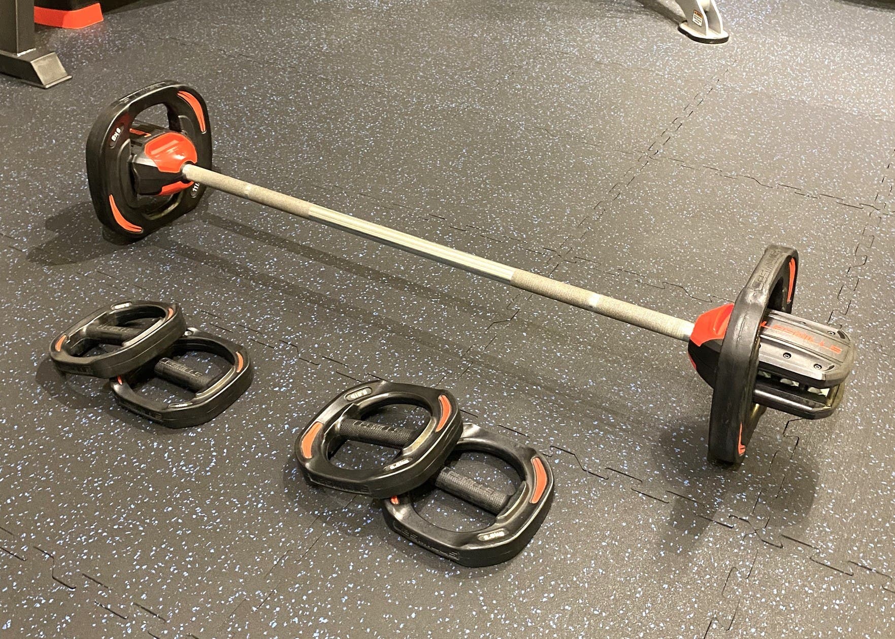 藤が丘駅徒歩4分/駐車場有☆施設充実☆壁一面の鏡☆清潔環境☆完全個室ジムの写真7