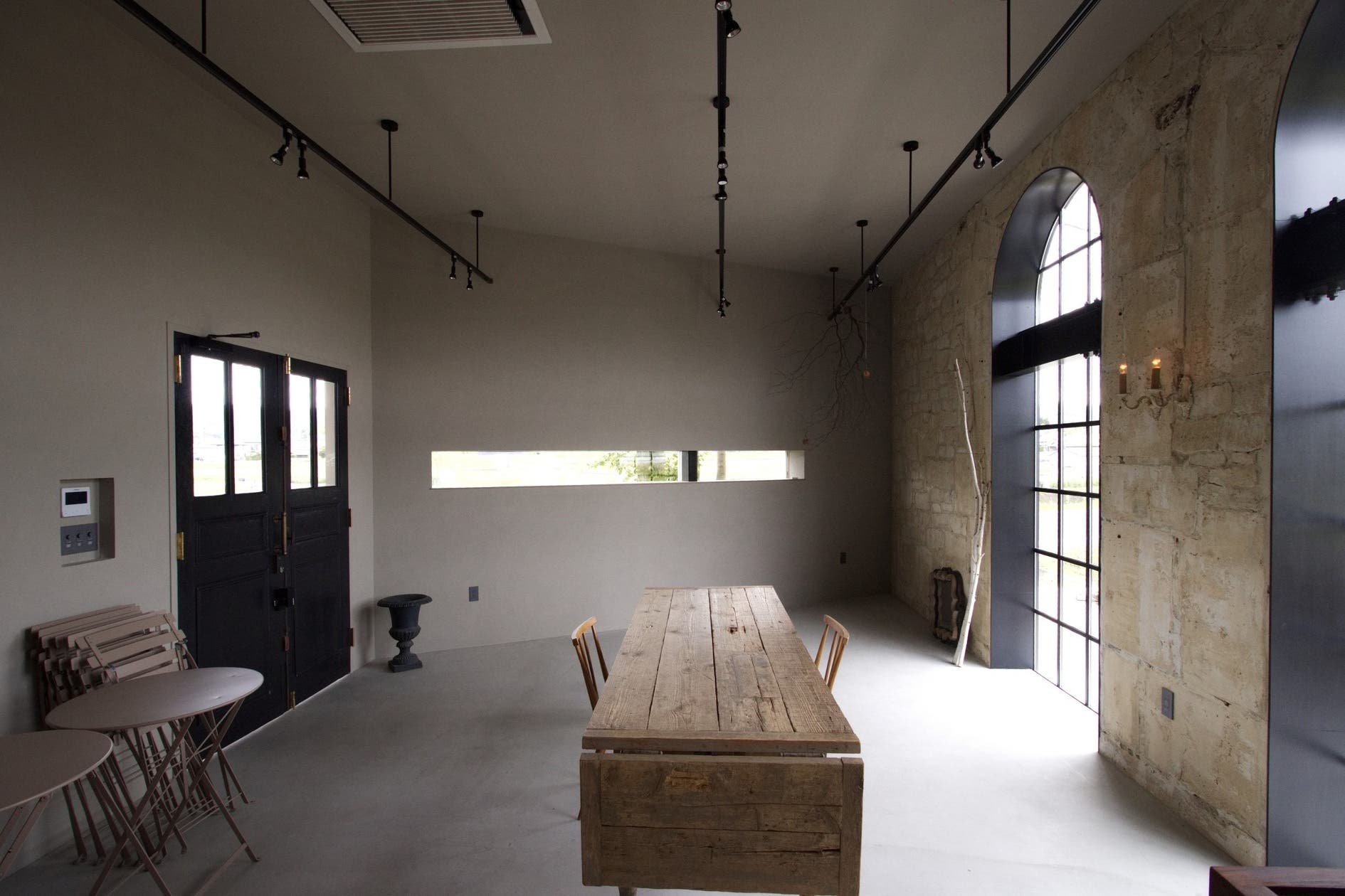 奈良生駒　アーチの窓が特徴のハウススタジオの写真6