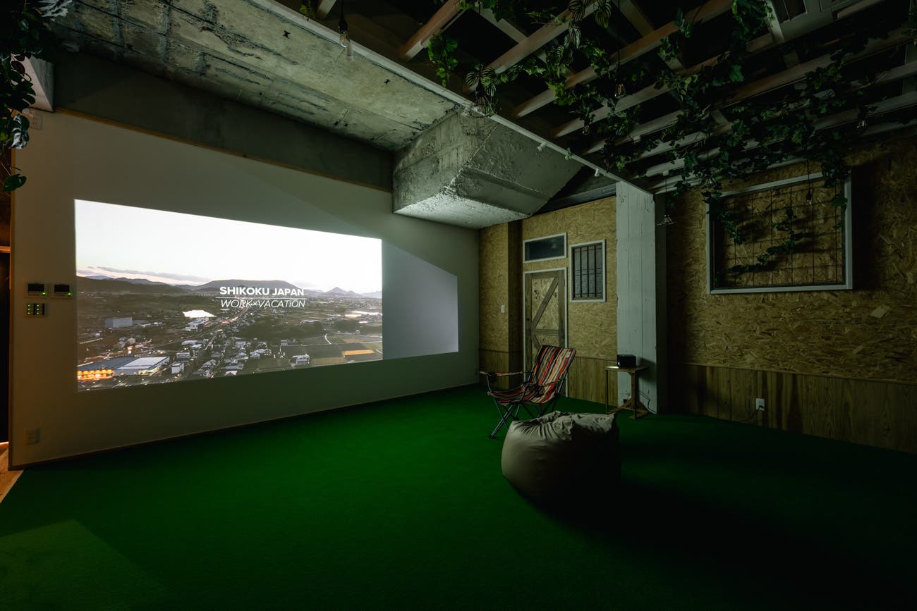 琴電琴平徒歩6分/24年3月OPEN/こんぴらさん参道沿い/広々としたコワーキングスペースの写真6