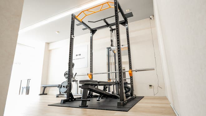 恵比寿駅徒歩3分|日差しで明るい!広々とした清潔な完全個室|トレーニング ヨガ 整体に!の写真1