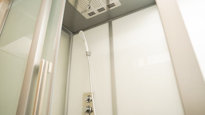 恵比寿駅徒歩3分|日差しで明るい!広々とした清潔な完全個室|トレーニング ヨガ 整体に!の写真7