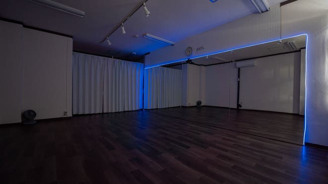 青砥駅から1分!🆕オープン記念|ダンススタジオ|24H営業|備品無料多数|撮影可能🎥|ヨガ|演劇|🛜|調光可|着替スペースの写真3