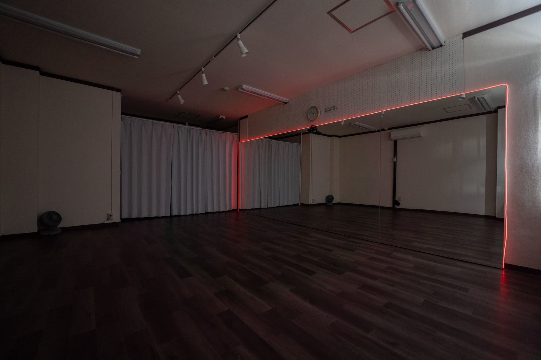 青砥駅から1分！🆕オープン記念｜ダンススタジオ｜24H営業｜備品無料多数｜撮影可能🎥｜ヨガ｜演劇｜🛜｜調光可｜着替スペースの写真4