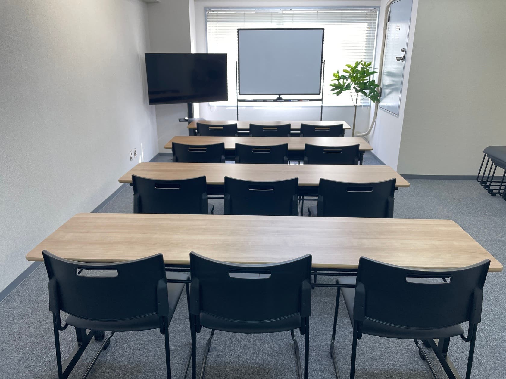 〈パノティ横浜〉会議や勉強会、講演会、セミナー、パーティーなどに最適‼️横浜駅2分/20名様までOK🎉ボードゲーム多数用意🃏の写真6