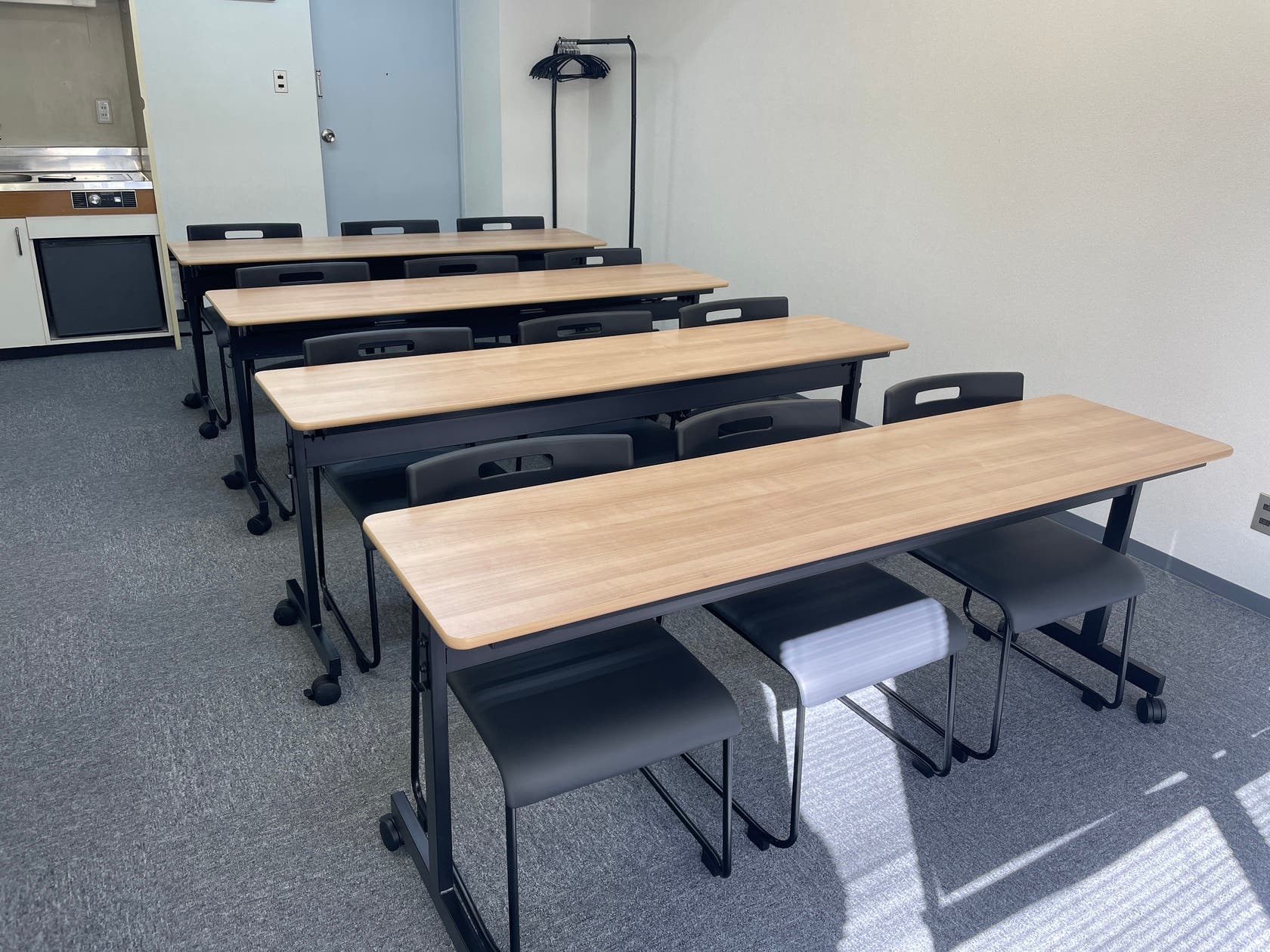 〈パノティ横浜〉会議や勉強会、講演会、セミナー、パーティーなどに最適‼️横浜駅2分/20名様までOK🎉ボードゲーム多数用意🃏の写真7