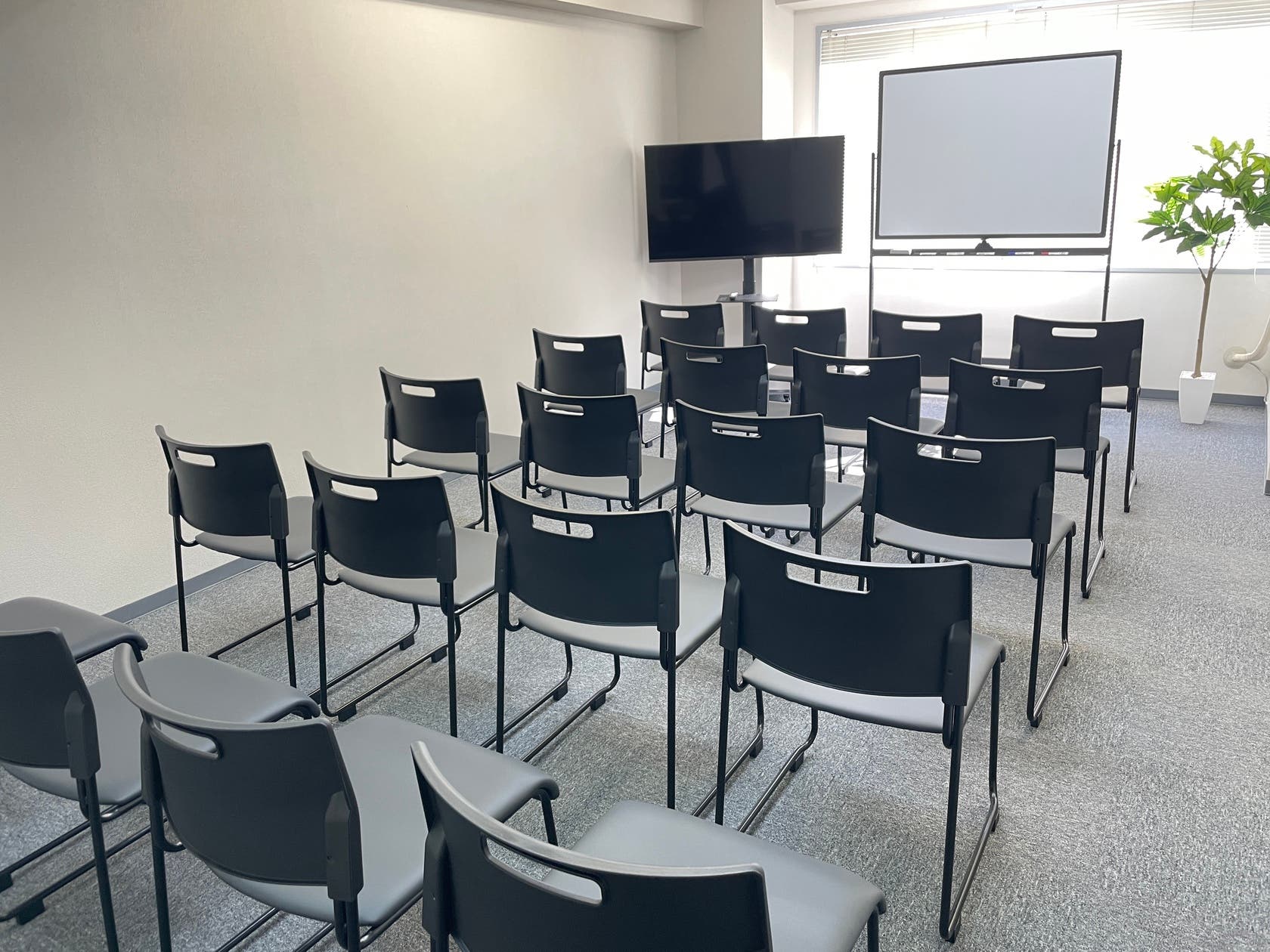 〈パノティ横浜〉会議や勉強会、講演会、セミナー、パーティーなどに最適‼️横浜駅2分/20名様までOK🎉ボードゲーム多数用意🃏の写真11