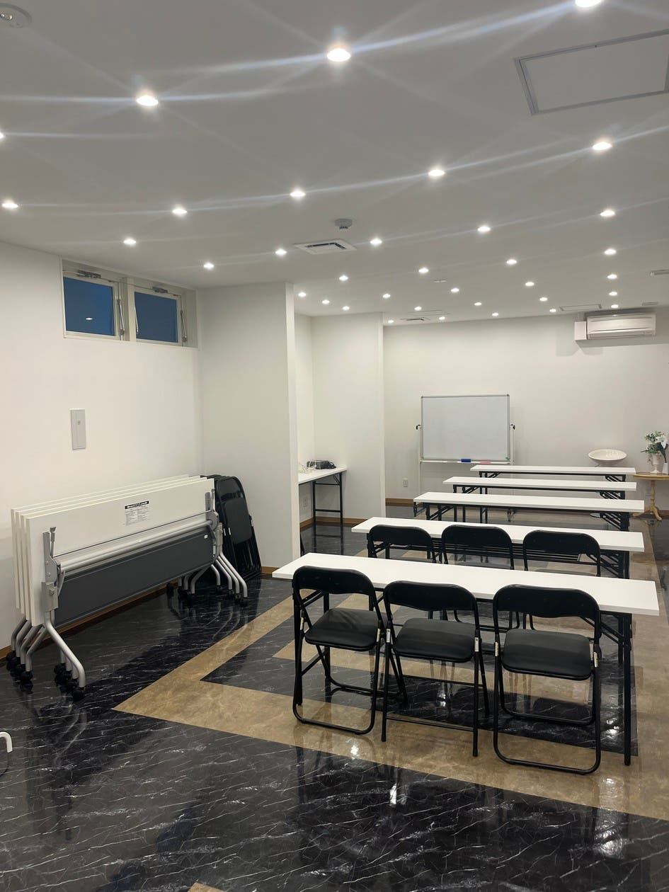 新小岩駅から徒歩4分　1階会議室　長机8台・着席人数30名　の写真9