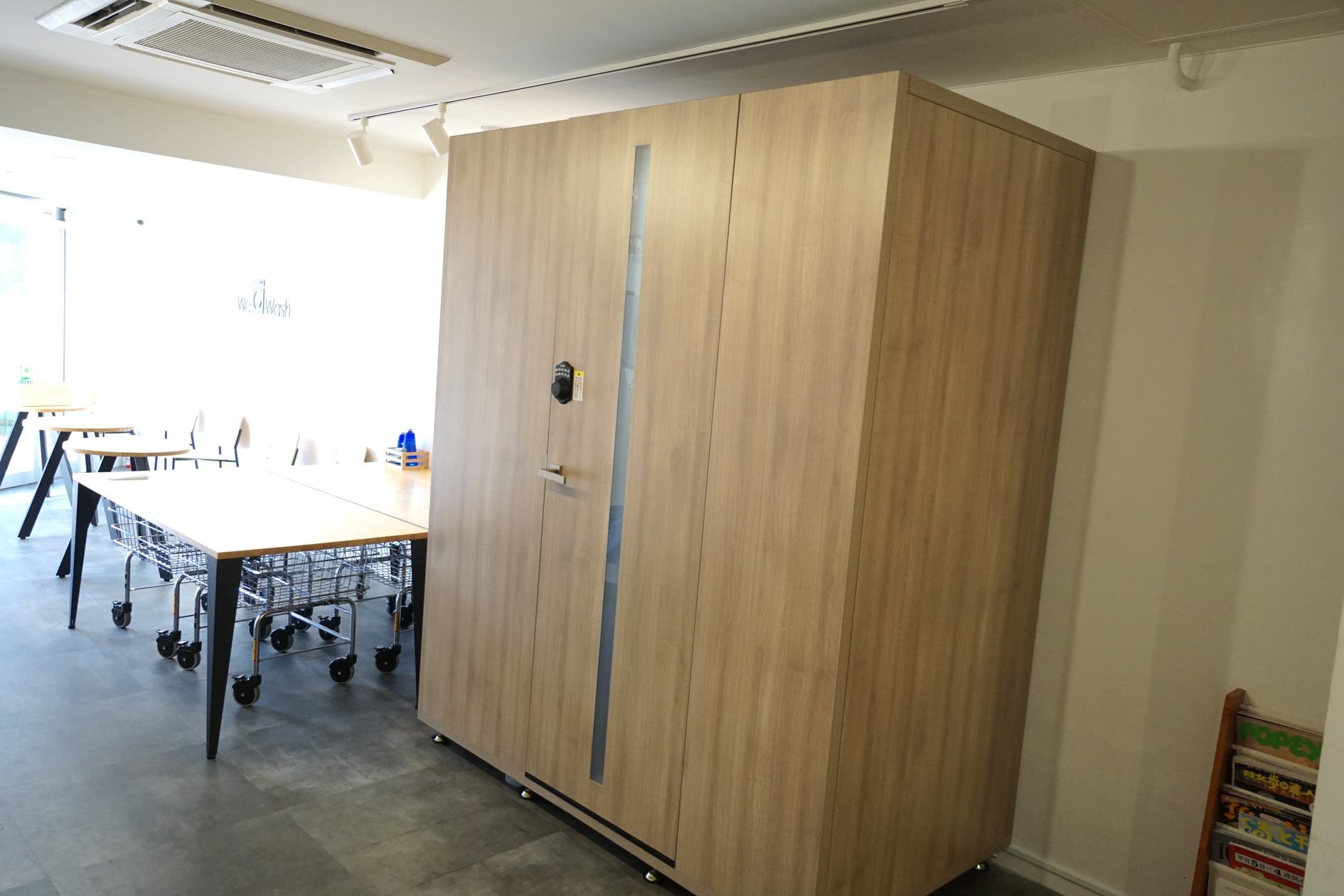 ＜ワークスポット葛飾＞コインランドリー内のワークブース💼光回線Wi-Fi📶モニター🖥テレワーク/Web会議/自習/作業の写真9