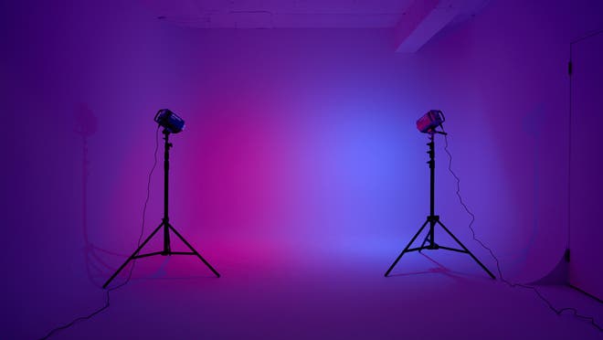 青山一丁目駅から徒歩7分・外苑前駅から徒歩4分|白ホリと黒背景が使える無料機材が豊富に揃った格安レンタル撮影スタジオの写真3