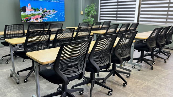 【レビュー割🌸】GOZAR会議室 新宿御苑4F|新宿御苑前駅2分|🎤セミナー・会議に最適🎉の写真2