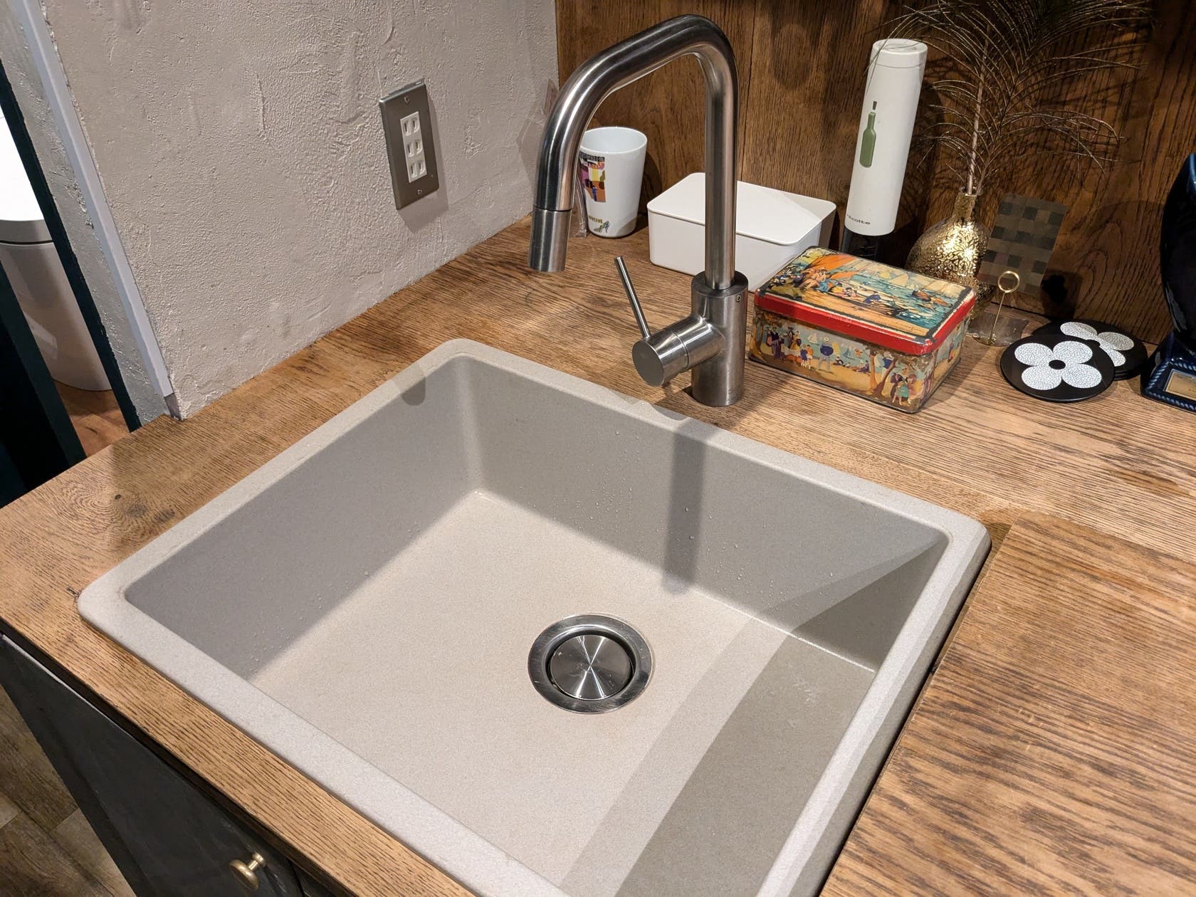 【八丁堀駅４分/10名利用可】🎄クリスマスパーティー＆忘年会におすすめ✨隠れ家的な“オトナのカジノ基地＆ラウンジ空間“の写真13