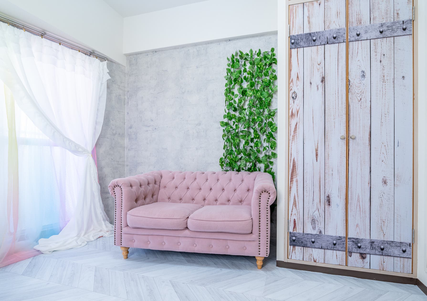 🎁今だけワンコイン💰名古屋6分｜ブルーグレー×コンクリ×ヴィンテージドアの3背景｜自然光フェミニンスタジオ｜ポトレ・推し誕の写真6