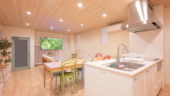 <日暮里MH Kitchen Studio>Wi-Fi📶65VスマートTV📺キッチン🥘パーティー/料理/会議/撮影<🆓備品多数>の写真1