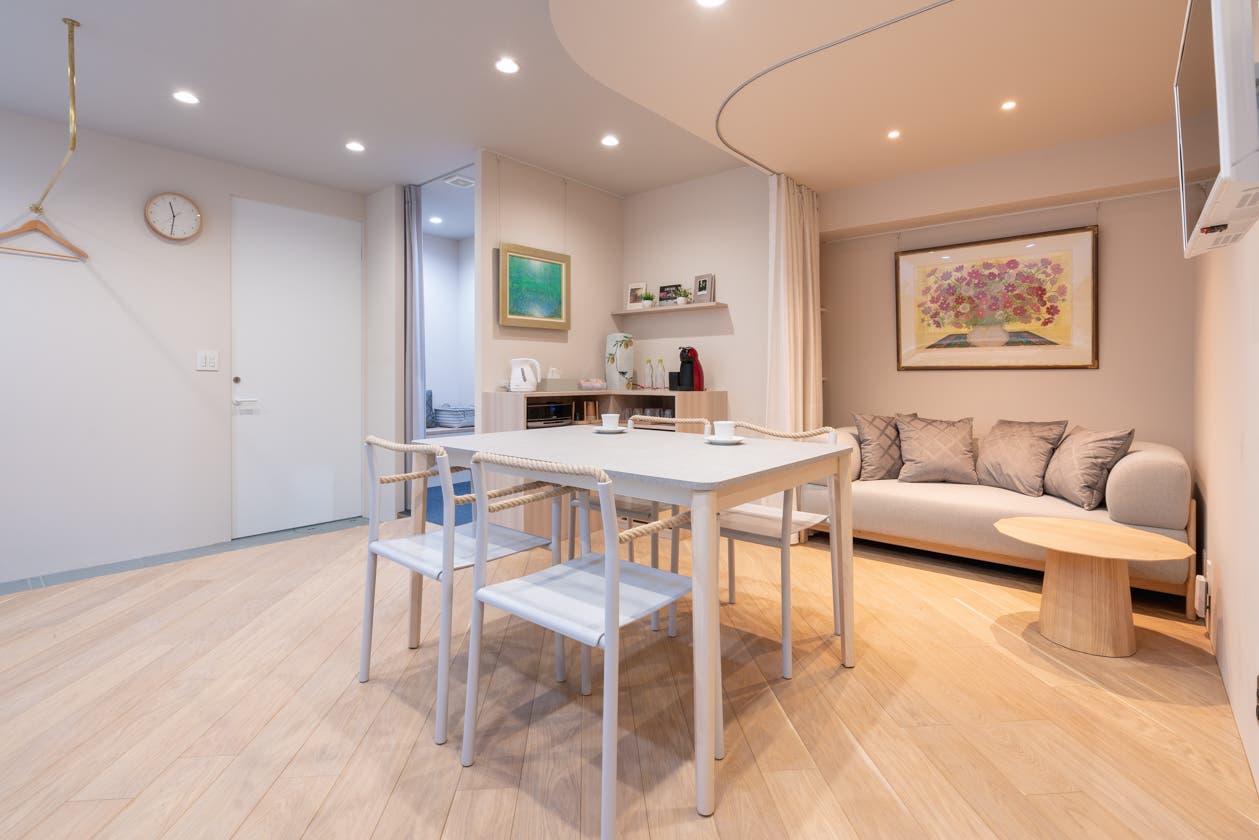 【撮影・配信に最適】白基調×自然光×天高4.6m／ホテルライクな控室＆導線完備／ワークショップ・イベントにもの写真14