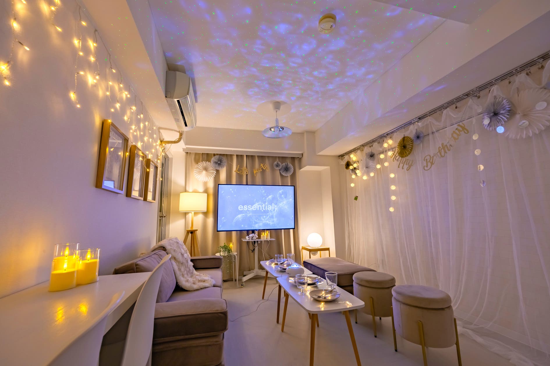 🌈NEWオープン‼推し会にぴったり✨新大久保駅3分/55㌅TV/大人気ゲーム/動画サービス/🌈カラー背景/祭壇/ボドゲ/タコパの写真8