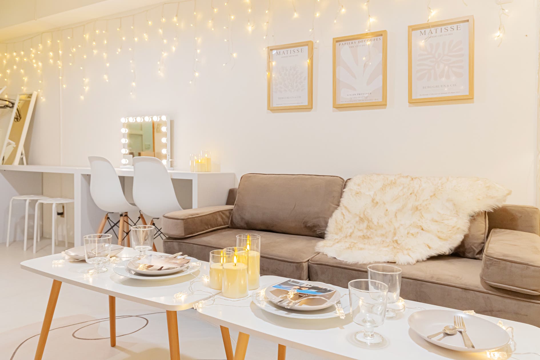 🌈NEWオープン‼推し会にぴったり✨新大久保駅3分/55㌅TV/大人気ゲーム/動画サービス/🌈カラー背景/祭壇/ボドゲ/タコパの写真9