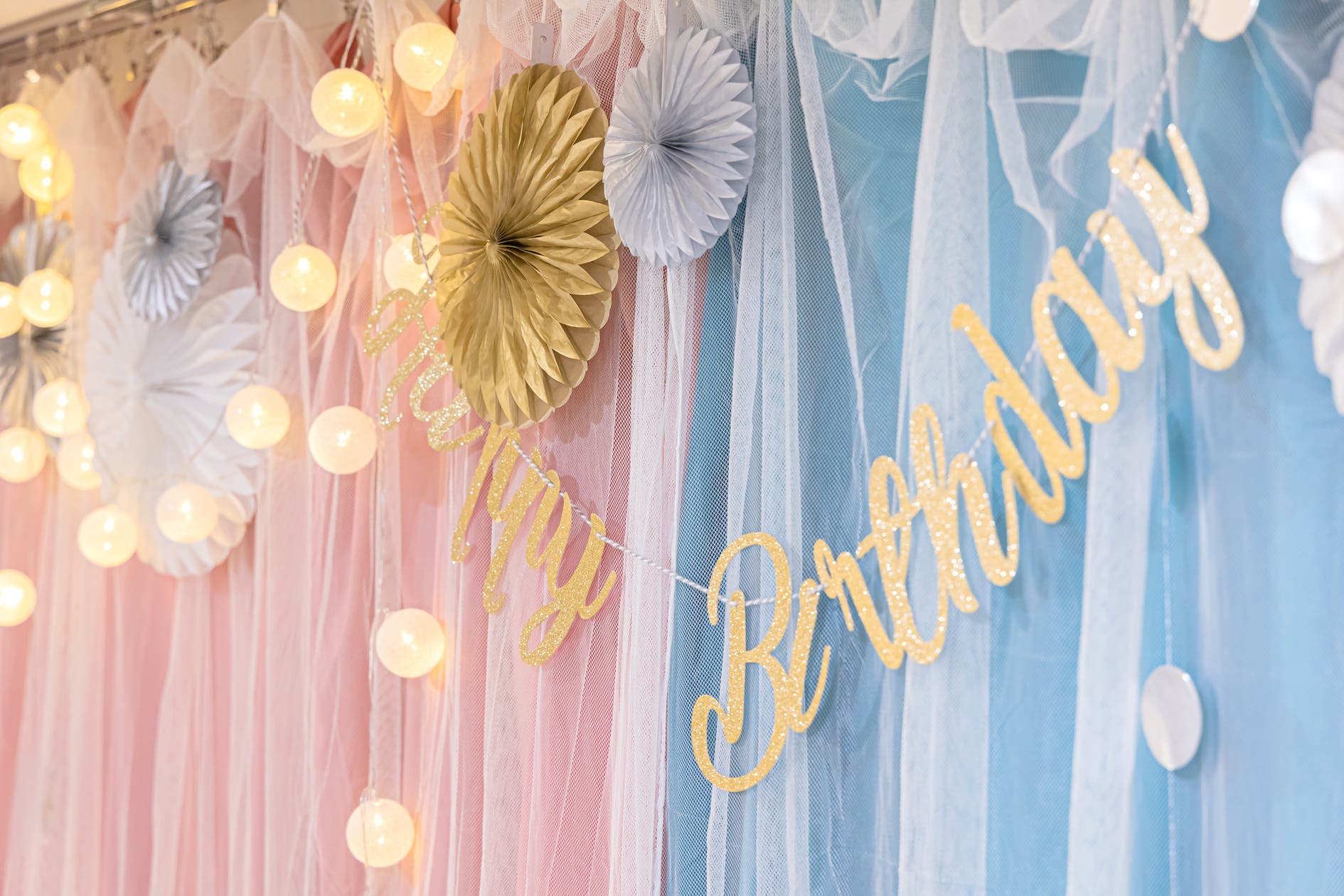 🌈NEWオープン‼推し会にぴったり✨新大久保駅3分/55㌅TV/大人気ゲーム/動画サービス/🌈カラー背景/祭壇/ボドゲ/タコパの写真16