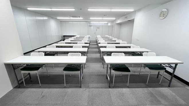 ⭐NEW⭐【馬喰町駅徒歩1分✨】会議・研修・試験会場・WEBセミナー・ZOOM快適ビジネス仕様■5階B会議室+控室の写真1