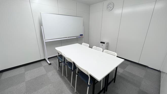 ⭐NEW⭐【馬喰町駅徒歩1分✨】会議・研修・試験会場・WEBセミナー・ZOOM快適ビジネス仕様■5階ミーティングルームの写真1