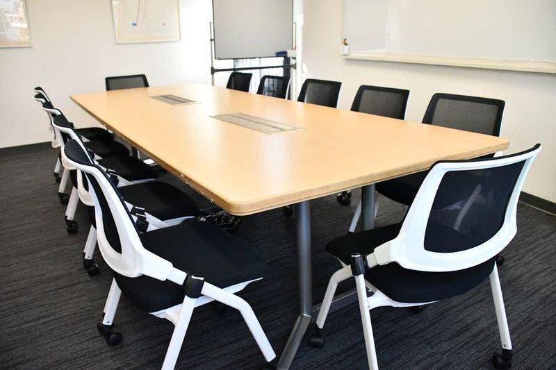 RoomD【外苑前駅から徒歩20秒！】12名。高速インターネット！飲食物持込可（ゴミ持ち帰り不要）！受付常駐で安心！の写真3