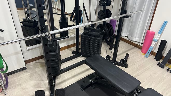 伏見桃山駅徒歩3分 個室パーソナルトレーニングジム ヨガ マッサージ 筋トレ セミナーの写真6