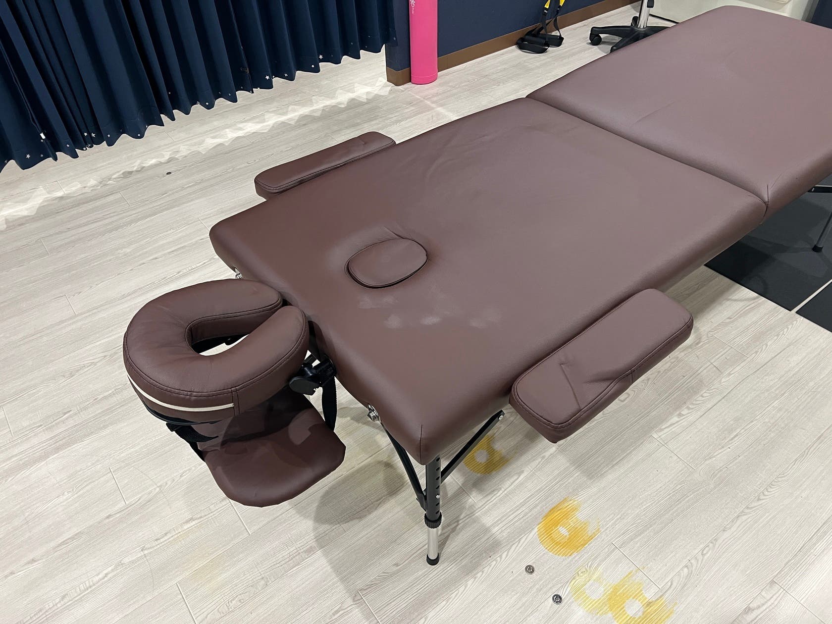 伏見桃山駅徒歩3分　個室パーソナルトレーニングジム　ヨガ　マッサージ　筋トレ　セミナーの写真13